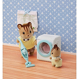 Calico Critters : Laundry & Vacuum Cleaner