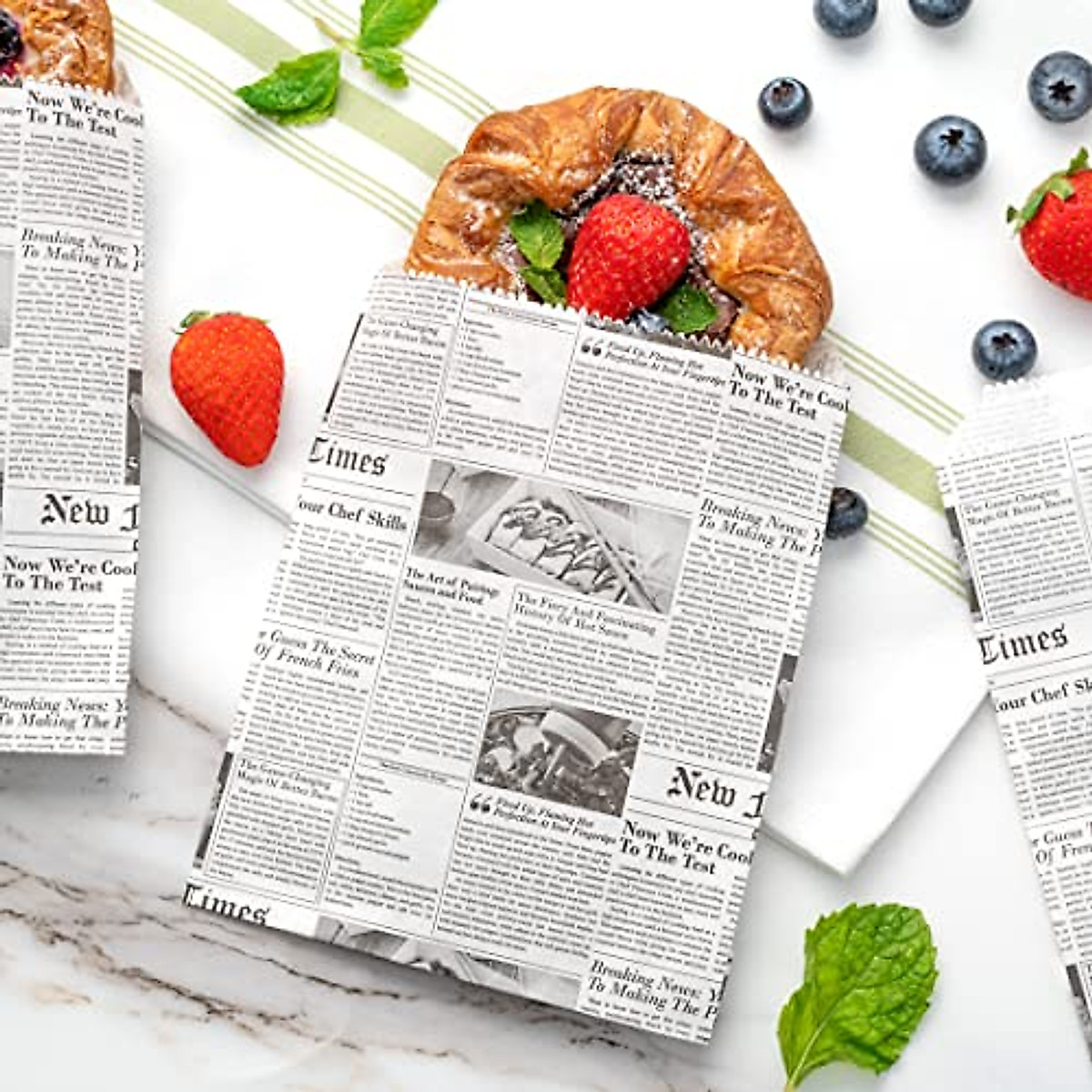 Restaurantware-Bag Tek 7 x 5 Inch Sandwich Bags, 100 Greaseproof Bakery Bags - Microwavable, Disposable, Newsprint Paper Lunch Bags, For Cookes, Sandwiches, Candies, Fries, And Bread,