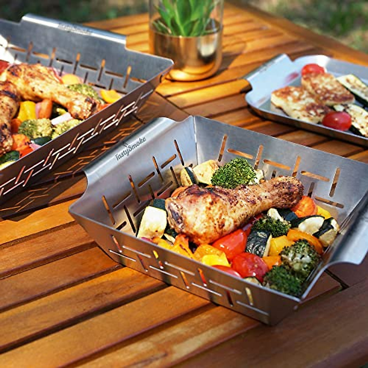 tastysmoke® Premium stainless steel grill basket usable as vegetable basket, fish grill basket and grill tray - universally applicable and particularly durable grill pan for the grill - the ideal grill accessory (Medium Basket)
