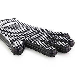 New Star Foodservice 32383 Commercial Grade Silicone Oven Mitts, Black, Set of 2