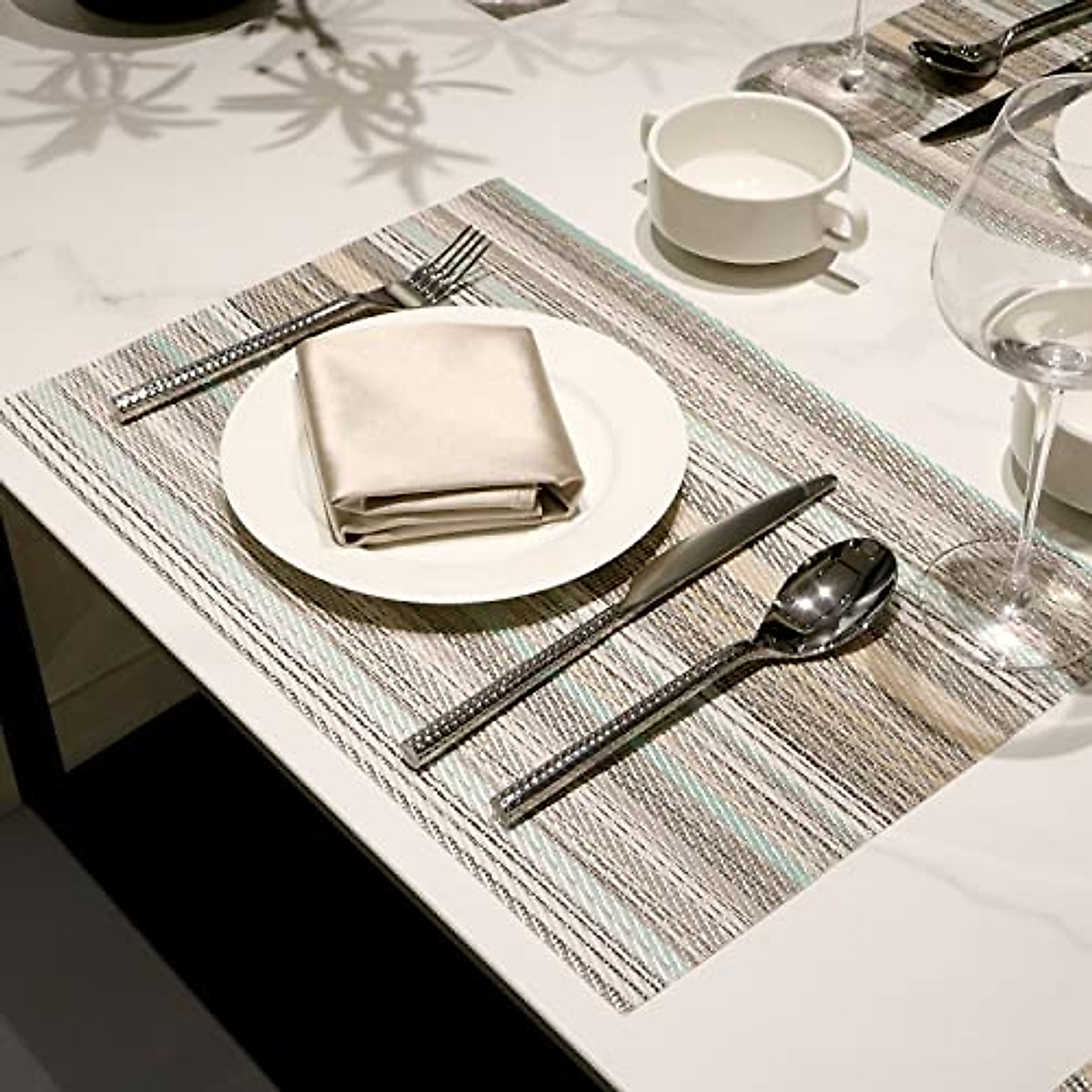 Sayopin Placemats, Placemats Set of 6, Woven Vinyl Placemats, Placemats for Dining Table, Place Mats Indoor, Easy to Wipe Clean Table Placemats, Washable Placemats for Everyday Use