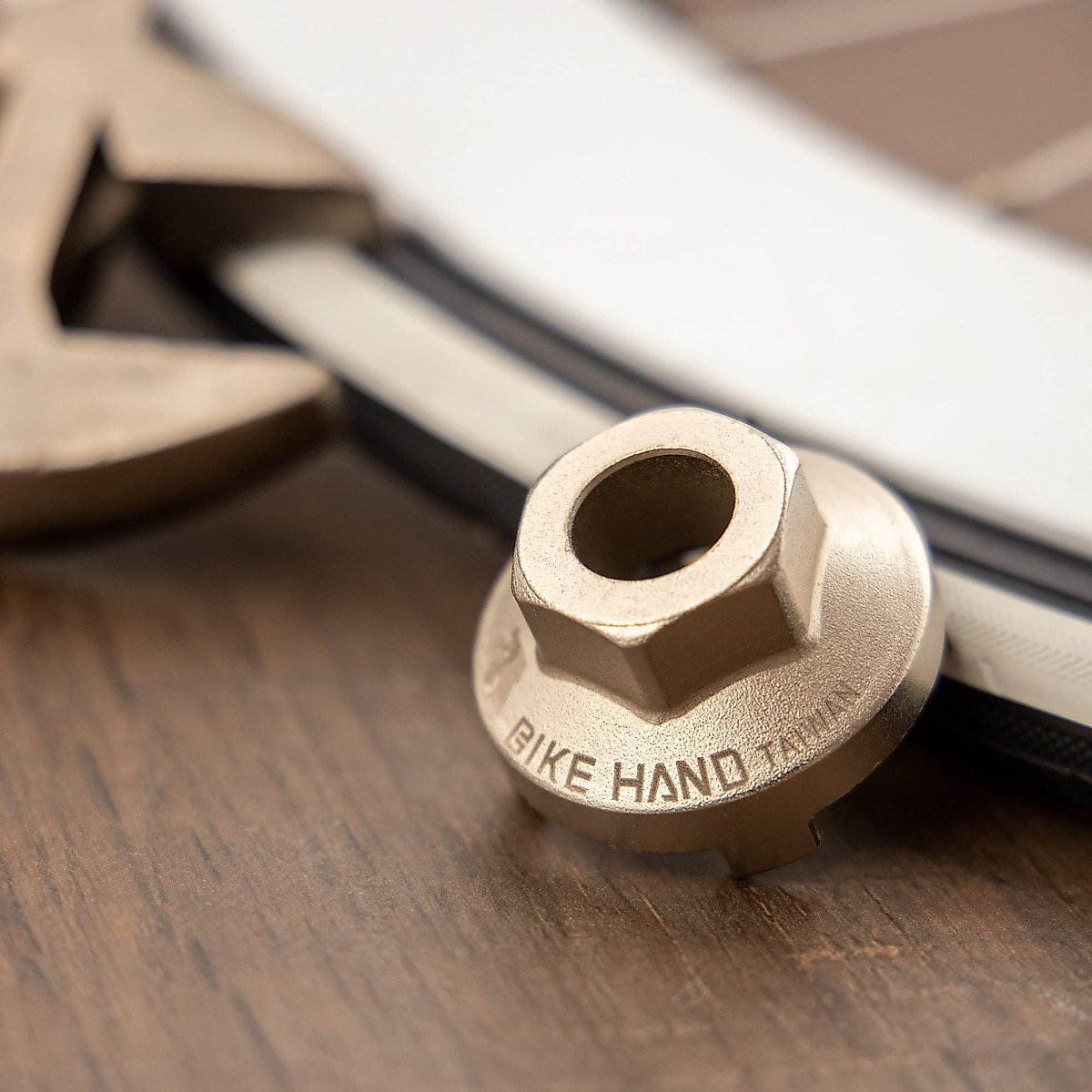 BIKEHAND YC-402 Bike Bicycle BMX Single Speed 4 Notch Freewheel Cassette Install Remover Removal Tool