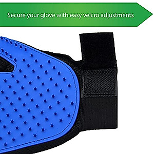 Pet Grooming Glove - Gentle Deshedding Washing Brush Glove - Efficient Pet Hair Remover Mitt - Enhanced Five Finger Design - Perfect for Dog & Cat Kitten Puppy with Long & Short Fur - Right Hand