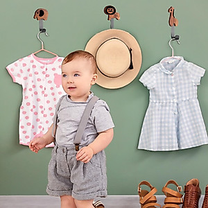 Qivine 5Pcs Wood Cute Animal Coat Hooks, Kids Coat Rack, Kids Coat Rack Wall Mount, Wall Hooks for Hanging, Giraffe Lion Elephant Animal Nursery Hooks for Nursery Bathroom Bedroom Home Decor