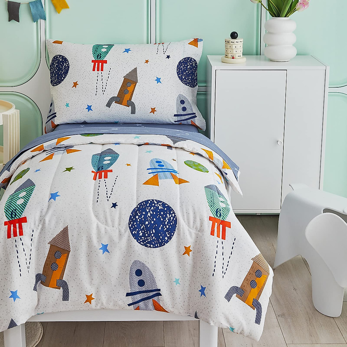 100% Cotton 4 Pieces White Space Toddler Bedding Set with Colorful Rocket Stars and Planet Includes Adorable Quilted Comforter, Blue Gray Fitted Sheet, Top Sheet, and Pillow Case for Boys Girls