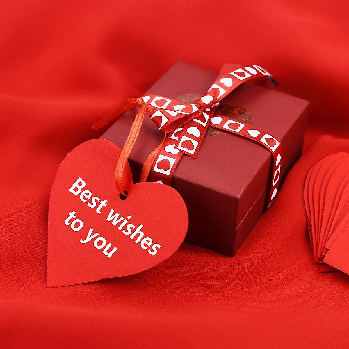 Lystaii 250pcs Heart Shape Paper Valentine Heart Confetti Blank Paper Tags Heart Cutouts 5 Color Gift Tags for Party Favors Wedding Decorations Baby Showers Thank You Card Christmas Cards (5 Color-B)