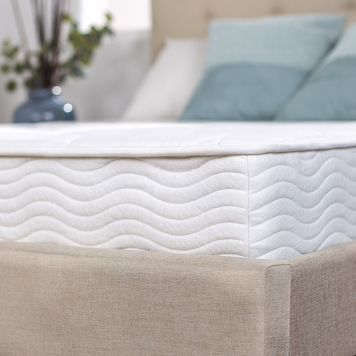 ZINUS 8 Inch Quilted Pocket Spring Mattress Bed-in-a-Box, Twin XL, White