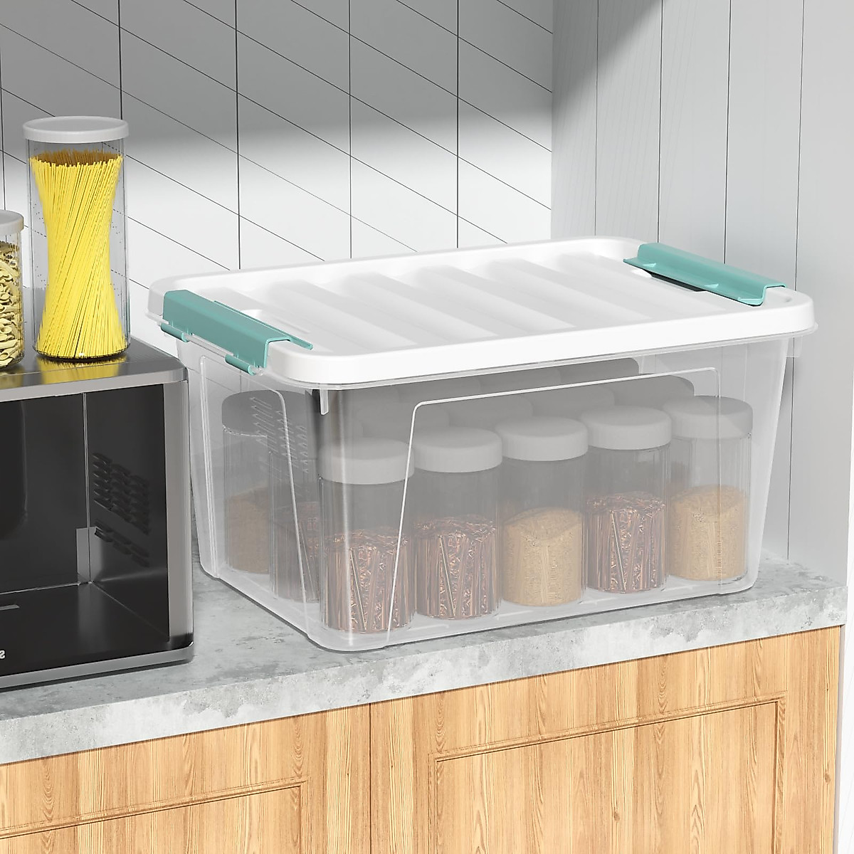 Nicesh 20 L Clear Latch Storage Box, 4 Pack Plastic Latch Storage Bins with Lid