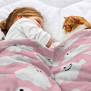 Pink Ghost Blanket for Girls Women Kids Flannel Plush Cute Throw Blanket Soft Cozy Throw Blankets for Couch Bed Sofa Pink Halloween Kawaii Living Room Decor Blankets Gifts for All Season 50x60 Inch