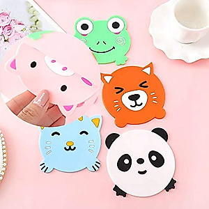 5Pcs Cute Animals Silicone Coasters Creative Coffee Drink Cup Mat Sets for Drinks Anti-Skid Beverage Holder Pad Chic for Office Home Bar Accessories Home Kitchen Decor Gifts