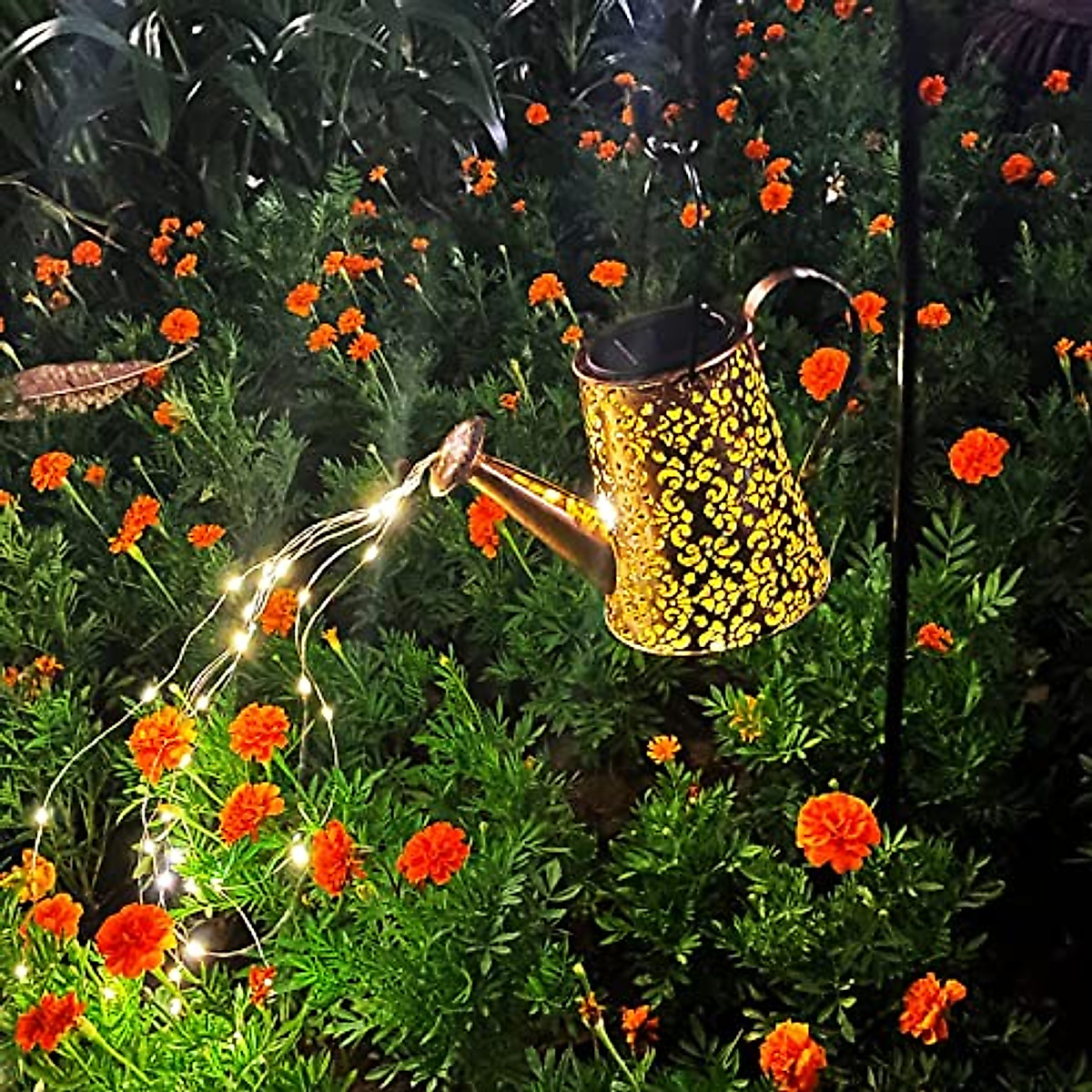 Solar Watering Can with Cascading Lights Waterproof Metal Enchanted Watering Can Solar Waterfall Lights for Outdoor Garden Decor Yard Decorations Pathway Lawn Romantic Atmosphere Lighting
