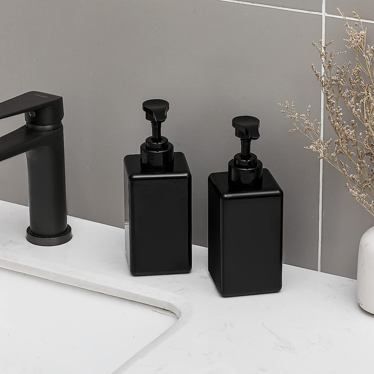 15 oz Hand Soap Dispenser, Plastic Pump Bottles, Refillable Empty Lotion Dispenser Liquid Container for Bathroom Kitchen College Dorm, 2 Pack Black