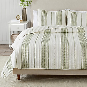 Full/Queen Reversible Quilt Bedding Set - All Season, Modern, Lightweight Bedspreads - White and Green Striped Coverlets (Includes 1 Quilt, 2 Pillow Shams)