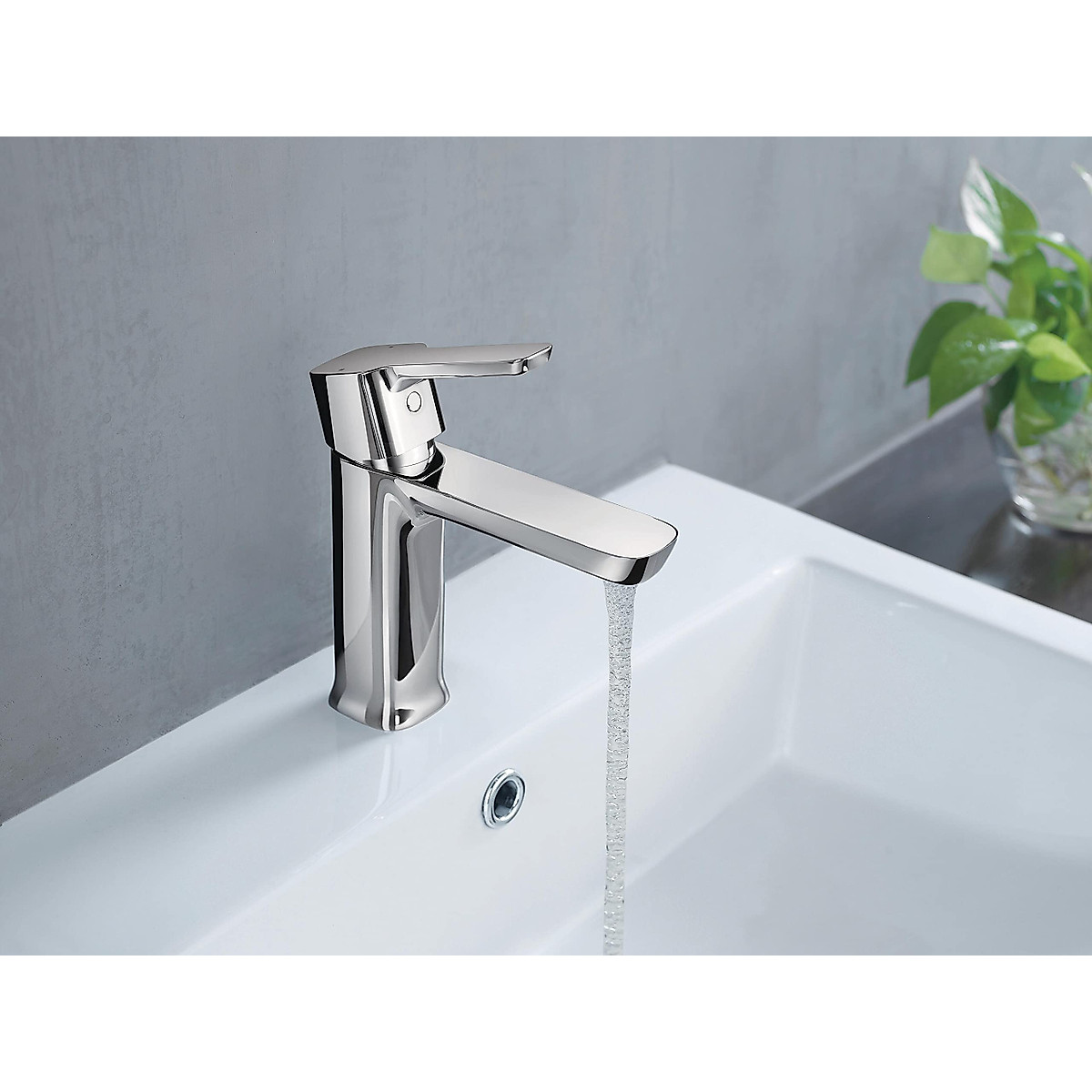 Delta Faucet Modern Single Hole Bathroom Faucet, Single Handle Bathroom Faucet Chrome, Bathroom Sink Faucet, 1 Hole Bathroom Faucet, Drain Assembly, 1.2 GPM, Chrome 581LF-PP