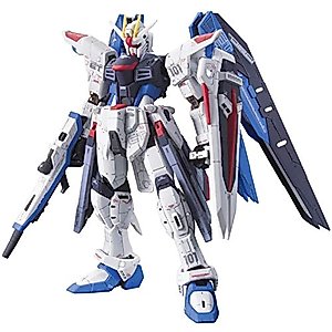Bandai Hobby #05 Freedom Gundam 1/144 Real Grade