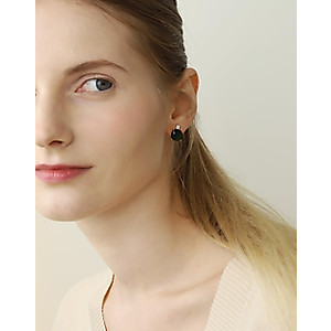 M.DUN - Cushion Cut Cubic Zirconia Crystal Stud Earrings For Women 925 Stering Silver Post 18K Gold Plated (emerald)