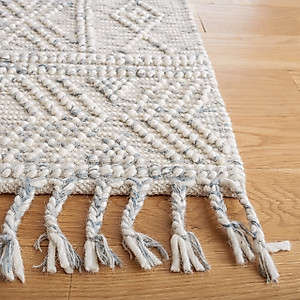 SAFAVIEH Natura Collection Accent Rug - 4' x 6', Grey & Ivory, Handmade Boho Farmhouse Braided Tassel Wool, Ideal for High Traffic Areas in Entryway, Living Room, Bedroom (NAT185F)