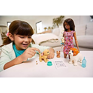 Barbie Doggy Daycare Doll, Brunette, and Pets Playset with 4 Dogs, Including One Puppy that Poops and One that Pees, Plus Color-Change Paper and More, Gift for 3 to 7 Year Olds​