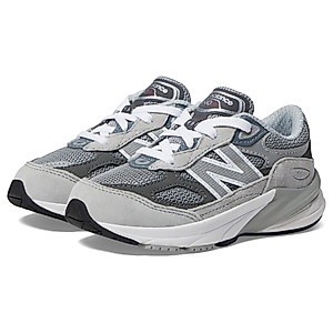 New Balance Boy's 990 V6 Lace-up Sneaker, Grey/Silver, 6 big kid