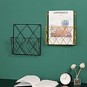 WskLinft Wall Shelf Modern Fashion Space-Saving Wall Mounted Book Magazines Storage Organization Rack for Home Decor (Black)