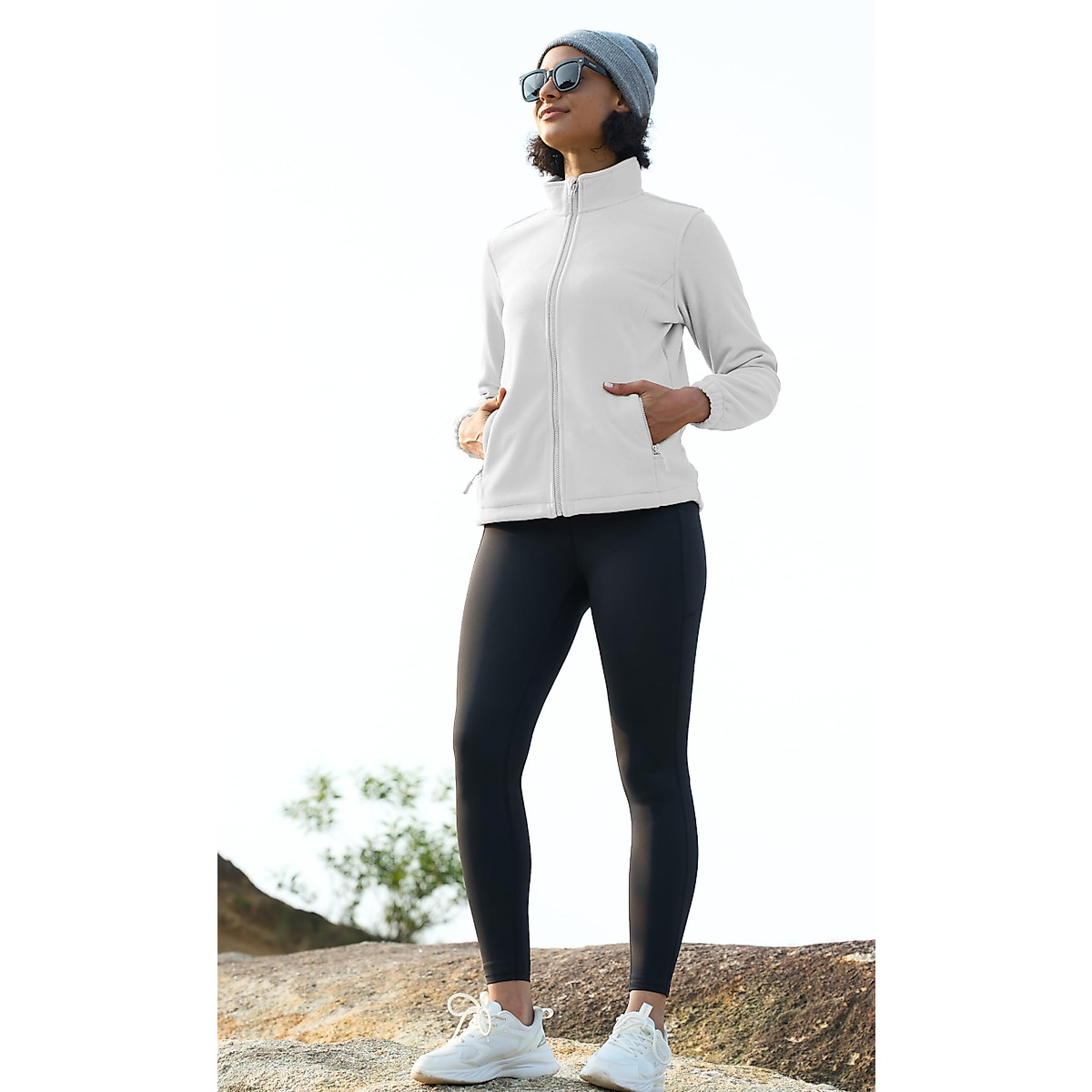 MAGCOMSEN White Fleece Jacket for Women Lightweight Full Zip Coats Soft Warm Polar Fleece for Winter, M