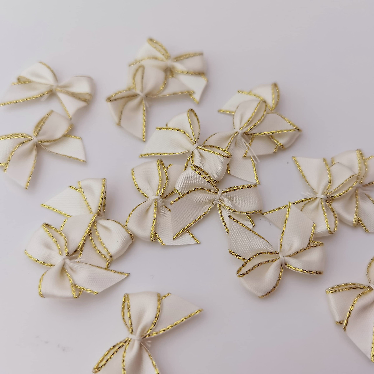 Micomon 50pcs 1.2-Inch Mini Ribbon Bows for Crafts Small Ivory Bows Christmas Decoration Embalishement Scrapbooking(Ivory)