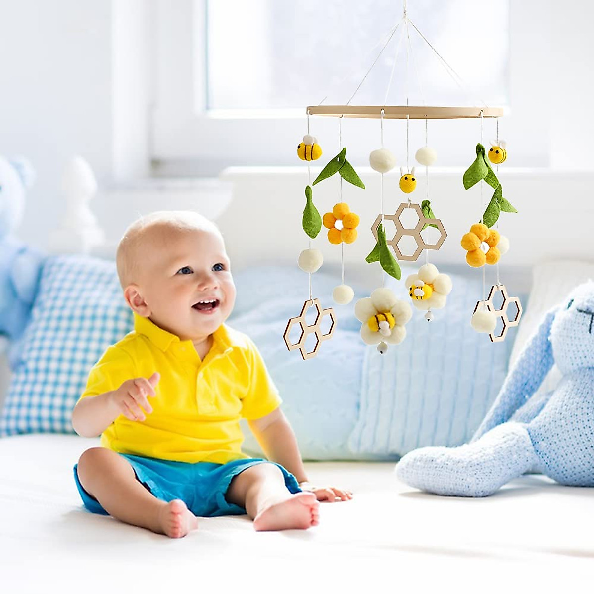 Bees Pendant Crib Mobile Wind Chime Hanging Bees and Bee Hive Bell Pendant Children Room Living Room Party Decoration Gift for Boys Girls