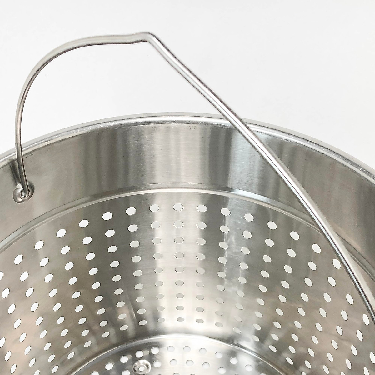 Bayou Classic 1160 62-qt Stainless Stockpot w/Stainless Perforated Basket Features Heavy Welded Loop Handles Domed Vented Lid Perfect For Steaming Boiling Canning and Preserving