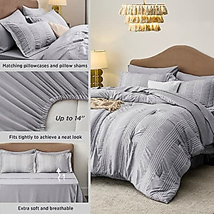 Bedsure Full/Queen Comforter Sets, 7 Pieces Bed in a Bag - Stripes Seersucker Bedding Set with Comforter, Flat Sheet, Fitted Sheet, Pillow Shams, Pillowcases