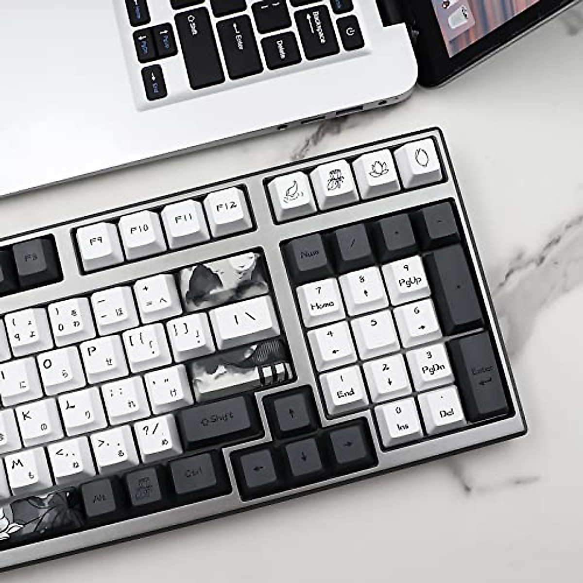 JSJT Ink Lotus Keycaps OEM Profile Japanese Keycaps 140 Keys PBT Dye Sublimation Custom Keycaps Suitable for GK61/64/68/84/87/96/980/104/108 Cherry MX Switch ANSI/ISO Layout Mechanical Keyboards