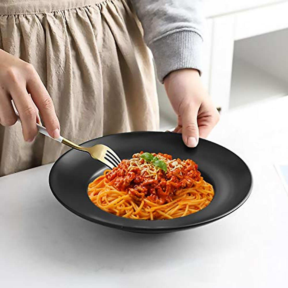 Hoxierence - Ceramic Wide Rim Soup Bowls, 10 Oz Matte Rim Pasta Bowls, Suitable for Salad, Dessert, Soup, Restaurant - Set of 4