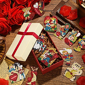 Outus 24 Pcs Vintage Valentine's Day Diamond Art Keychain 5D Vintage Cowboy DIY Decorative Double Sided Diamond Key Chain Kit Crafts Making for Valentine's Gifts Exchange School Classroom Prize