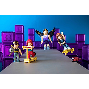 Roblox Celebrity Collection - Build a Billionaire Heiress Four Figure Pack [Includes Exclusive Virtual Item]