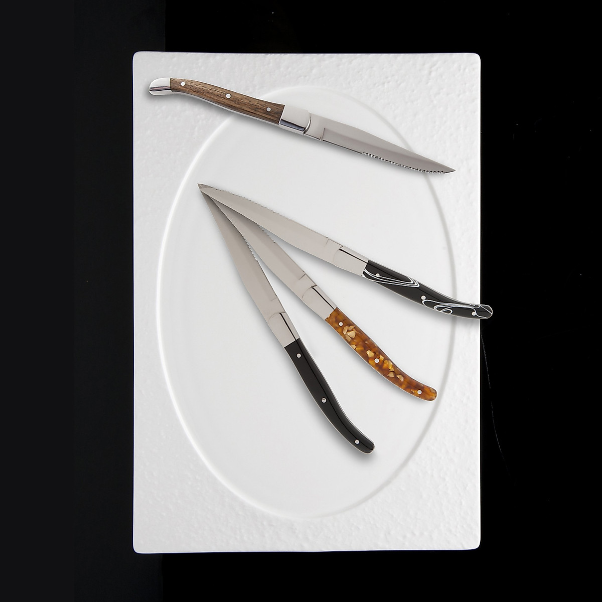 Fortessa Provencal Serrated Steak Knife, 9.25-Inch, Light Wood Handle, Set of 6 -