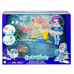 Mattel Enchantimals Fishing Friends Ice Fishing Playset with Sashay Seal Small Doll (6-in) & Blubber Animal Figure, Add Water and Use Poles to Catch Fish, Great Gift for 3-8 Year Olds