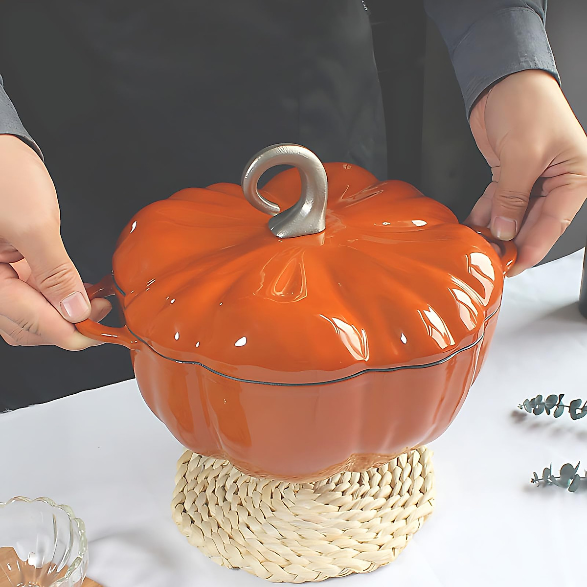 Pumpkin Shaped Ceramic Casserole Dish with Lid, Oven-Safe Enameled Cast Iron Dutch Oven, Halloween-Themed Cookware for Stews, Soups, and Casseroles (3.9 Quart)