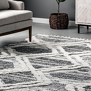 nuLOOM Prissy Abstract Trellis Textured Shaggy Tassel Area Rug, 8x10, Grey