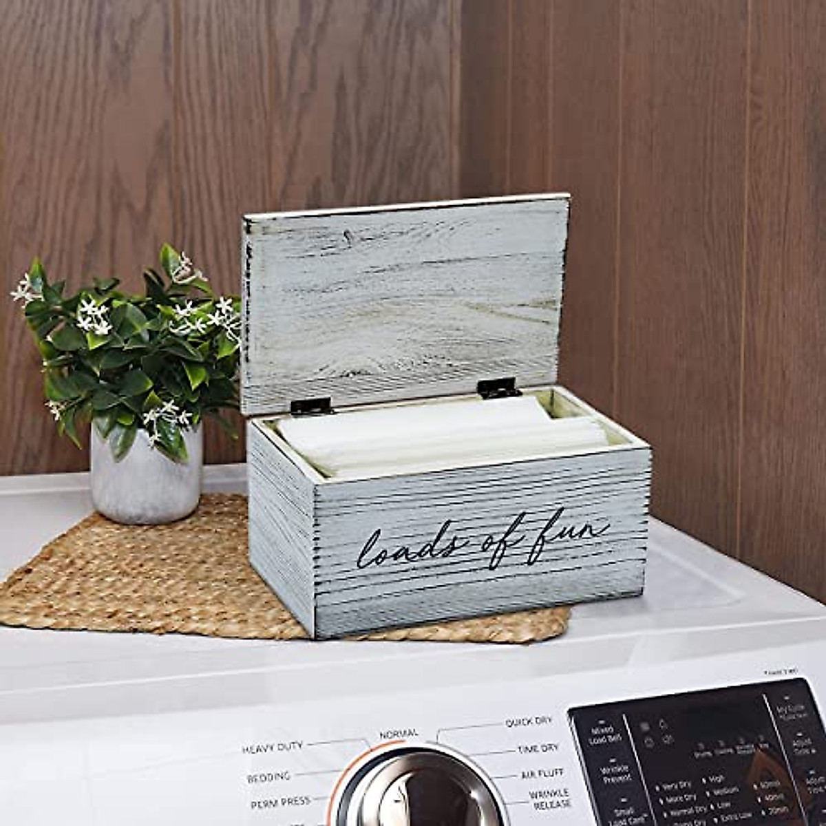 Queen and Oak Dryer Sheet Holder - Rustic Farmhouse Wooden Box with Hinged Lid Dispenser for All Fabric Softener Sheets High Capacity Laundry Room Decor Grayish White 8*4.8*4 inch