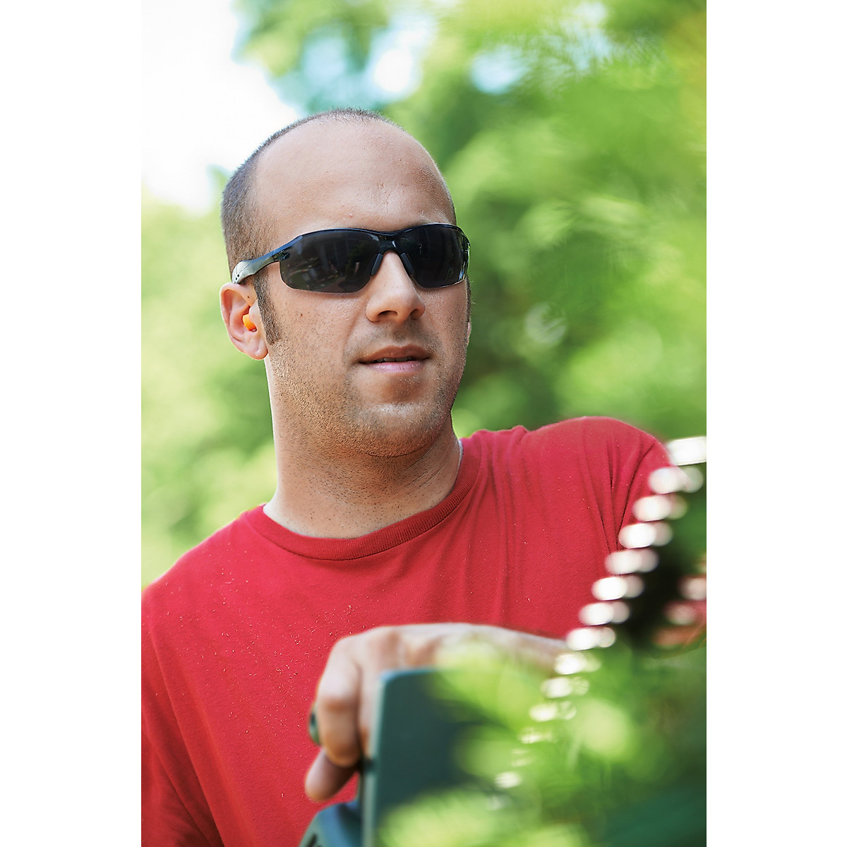 3M Flat Temple Safety Eyewear with Scratch Resistant Lens, Safety Glasses with Black/Grey Frame and Grey Lens, 1-Pair