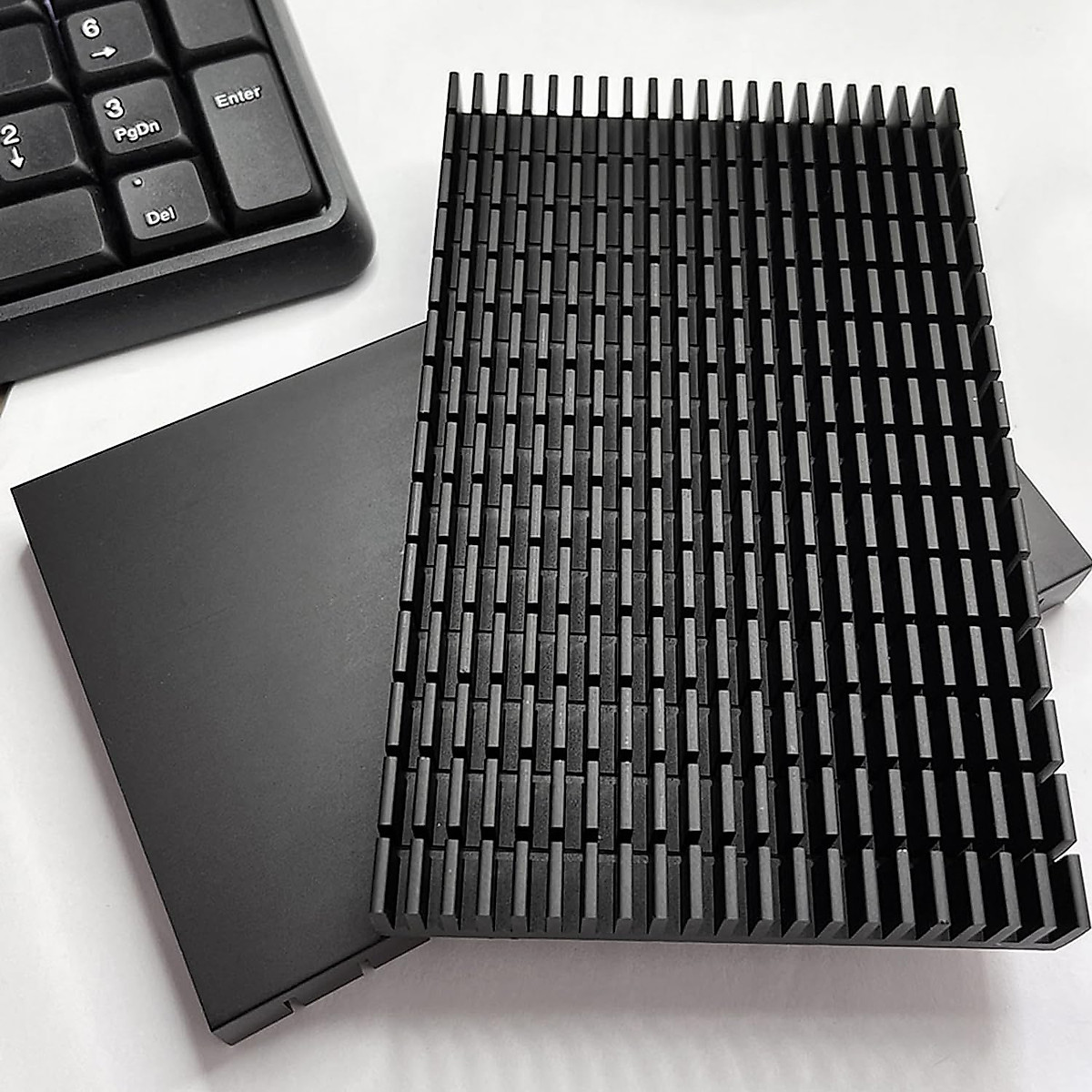 Awxlumv Aluminum Large Heatsink 5.9 x 3.6 x 0.59 Inch /150 x 93x 15 mm Black Heat Sinks Fins for Cooler RTX 3090 3080 ti Backplate PCB LED Motherboard (2 Pcs)