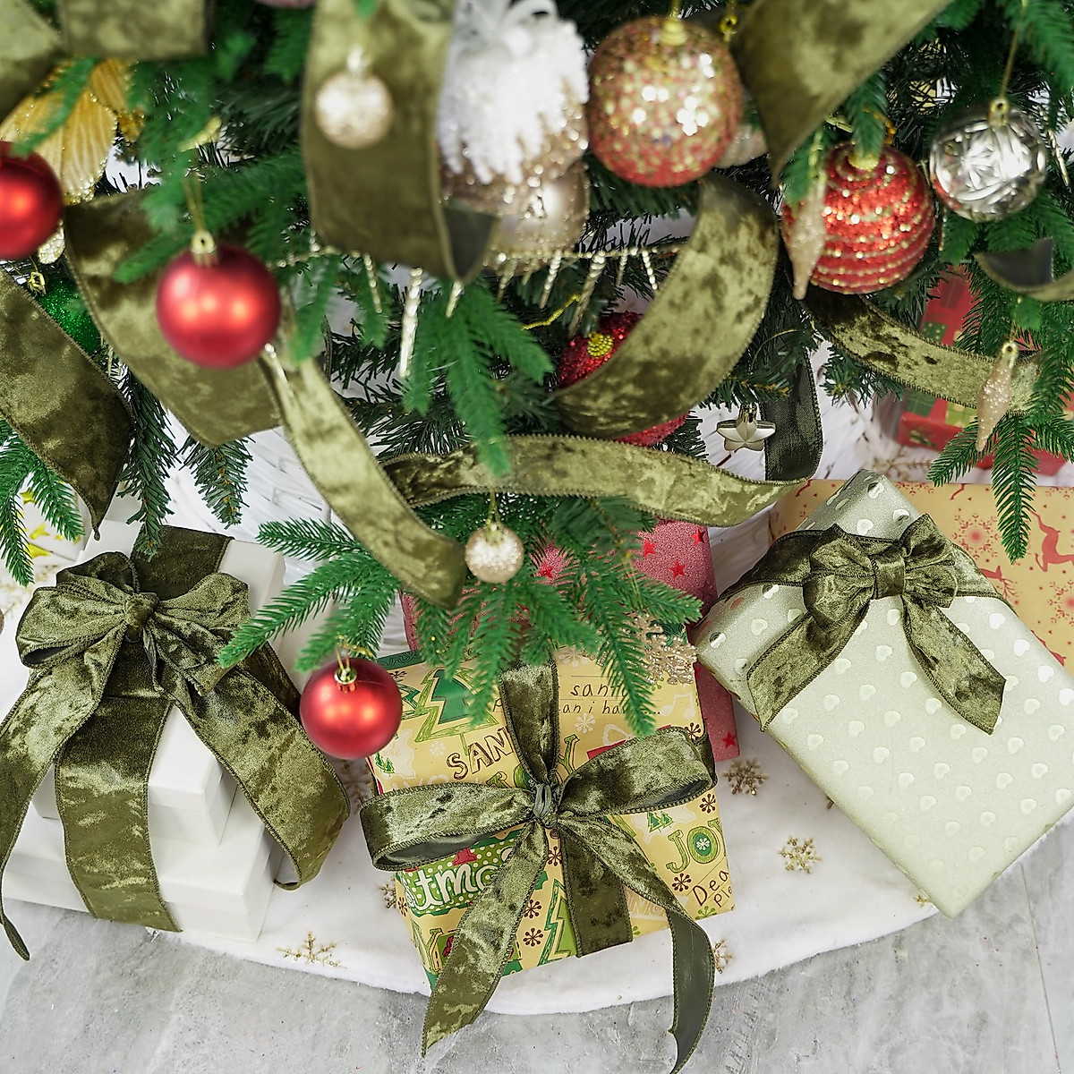 HUIHUANG Olive Green Wired Velvet Ribbon 2-1/2 inch, Green Velvet Wire Ribbon for Christmas Tree, Large Bows, Wreaths, Gift Wrapping, Garland, Home Decor, Crafts-Continuous 10 Yards/Roll