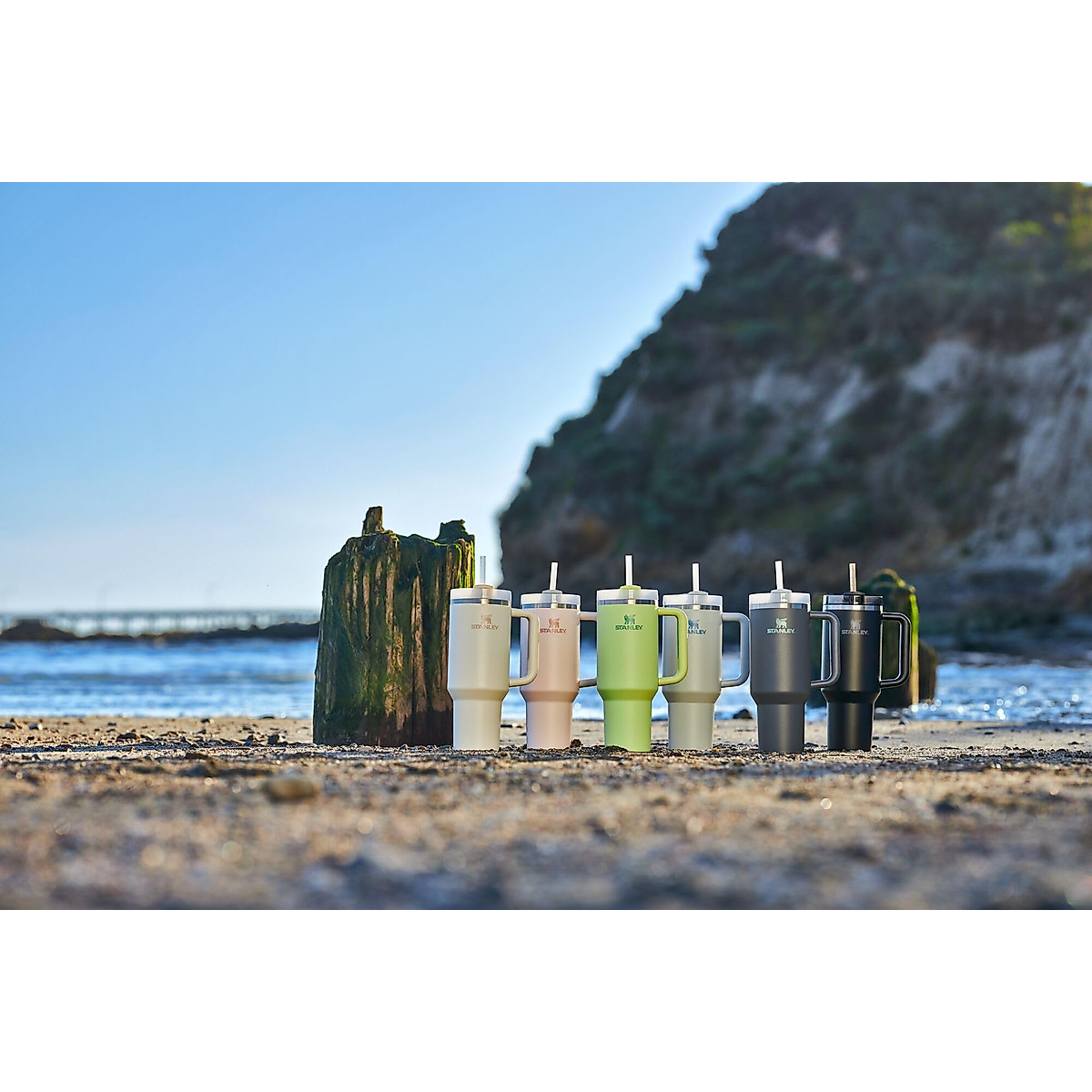 Stanley Quencher H2.0 FlowState Stainless Steel Vacuum Insulated Tumbler with Lid and Straw for Water, Iced Tea or Coffee, Smoothie and More, Rose Quartz, 30 oz