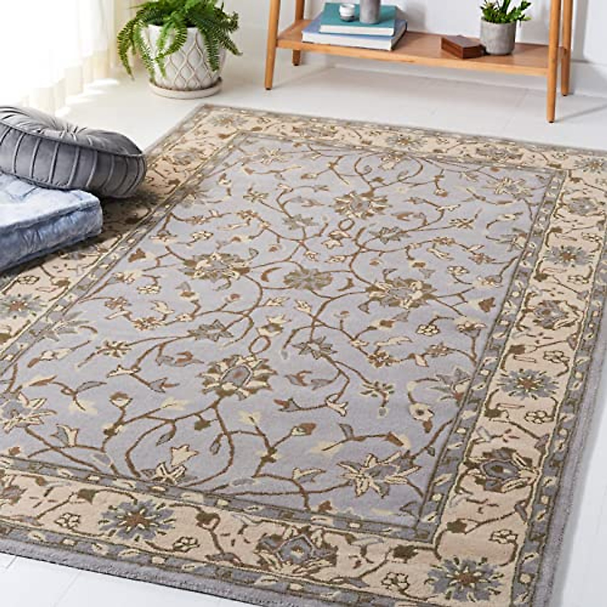 SAFAVIEH Heritage Collection Area Rug - 8' x 10', Beige & Grey, Handmade Traditional Oriental Wool, Ideal for High Traffic Areas in Living Room, Bedroom (HG862A)