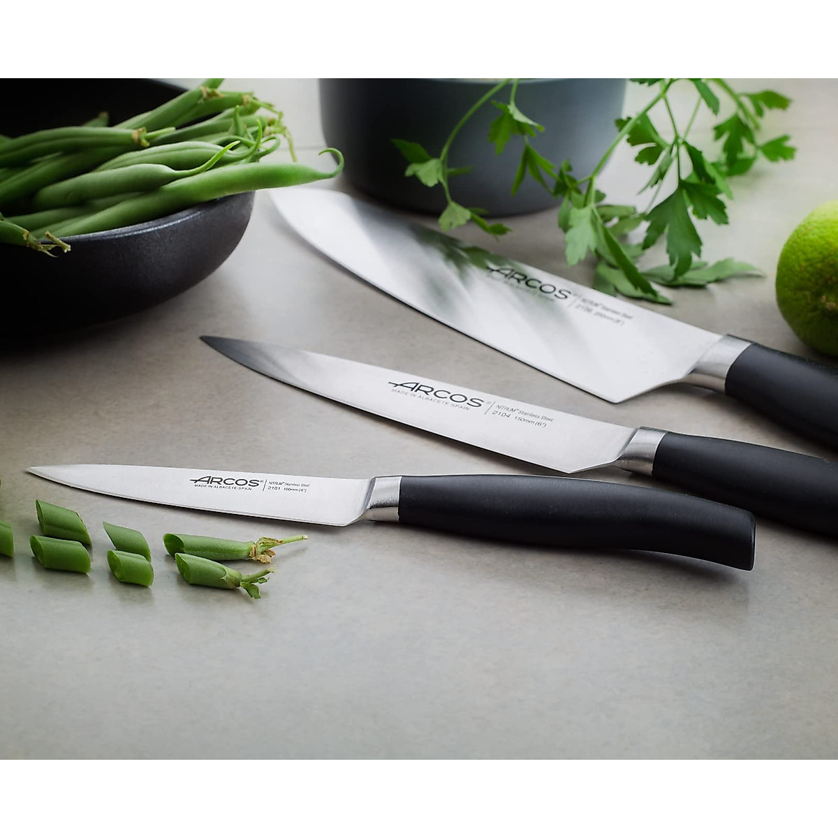 ARCOS Forged Kitchen Knife Set 3 Pieces (Paring Knife + Kitchen Knife + Chef's Knife). Stainless Steel Forged Nitrum. Polypropylene POM Handle. Series Clara. Black Color