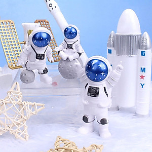 LUOZZY 3Pcs Astronaut Figurines Cake Topper Outer Space Cake Decoration Spaceman Model Display Miniature Astronaut Toys Set (Star)
