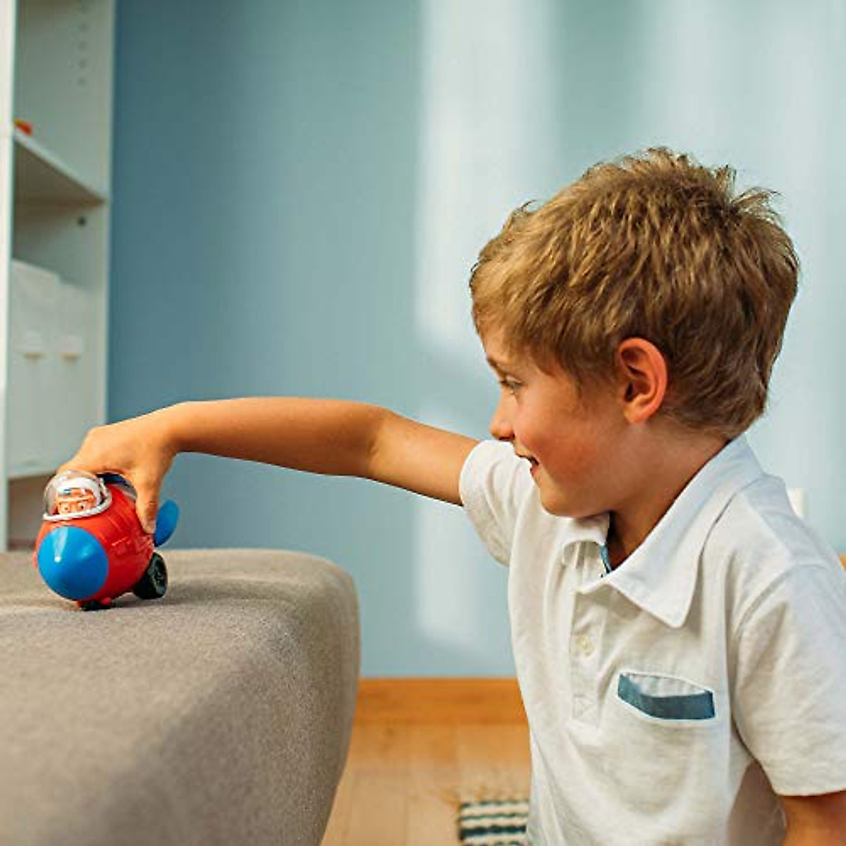 Blippi Rocket Ship - Mini Vehicle with Freewheeling Features Including 2” Classic Character Toy Figure - Imaginative Play for Toddlers, Young Children, Preschoolers