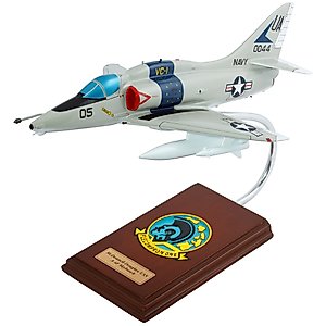 Mastercraft Collection A-4F Skyhawk USN Scale: 1/32