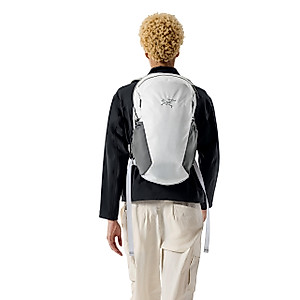 Arc'teryx Mantis 16 Backpack | Sleek Compact 16L Daypack | Relic/Bitters, One Size