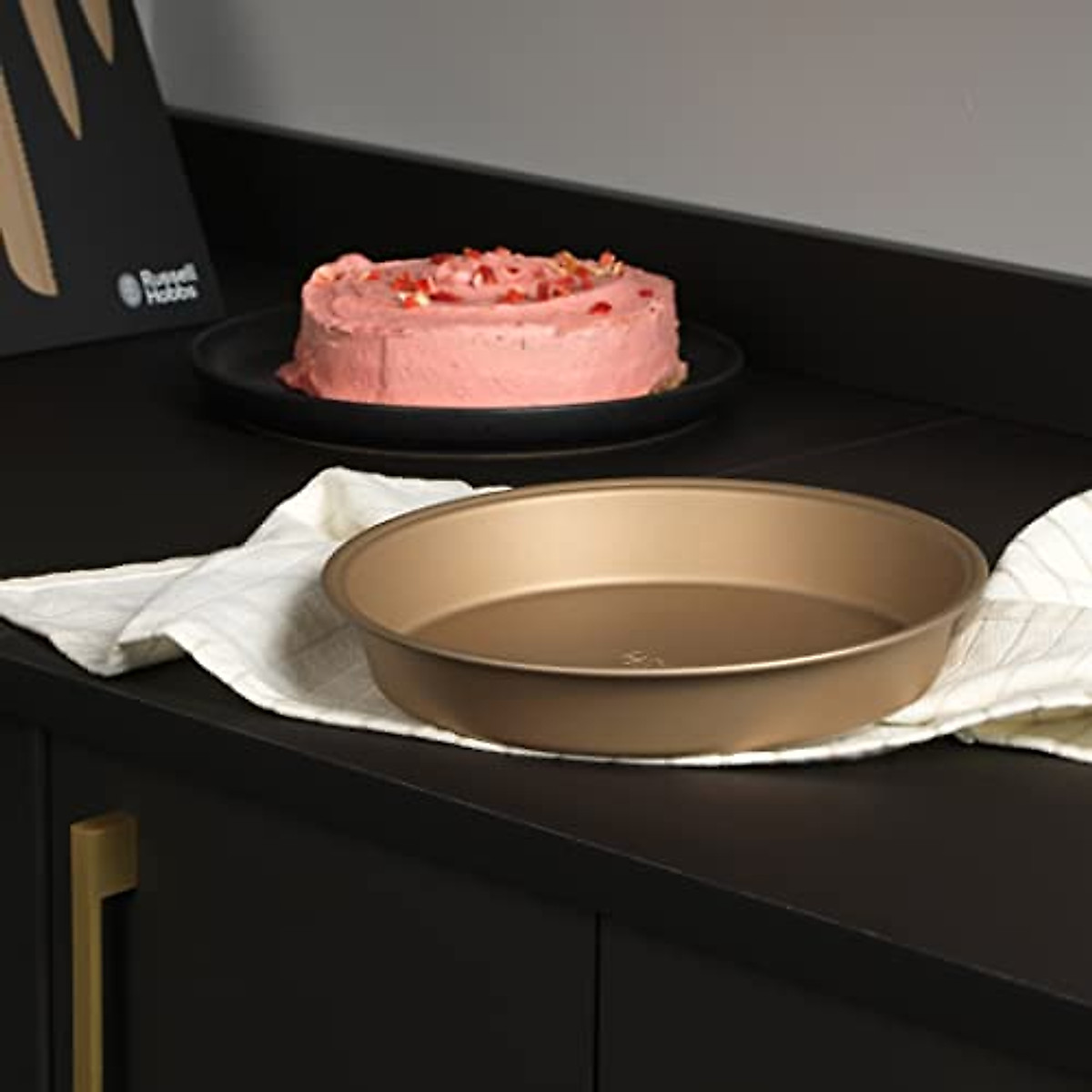Russell Hobbs RH02146GEU7 Non-Stick Cake Tin - Round Baking Tray for Cakes, Pie/Tart Dish, Carbon Steel Oven Pan, Easy Clean, Strong, Durable, Oven Safe to 220 Degrees, Opulence Collection, Gold, 24cm