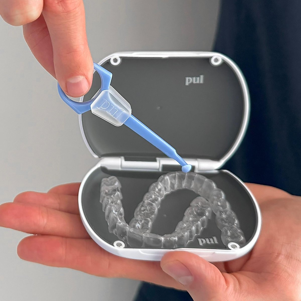 PUL Chew tool & Clear Aligner Removal 2 in 1 Combo Tool - Compatible With Invisalign Removable Braces & Trays, Aligners, Retainers, Dentures - Hygienic Oral Care - Compact & Durable - 1 Pack, Blue